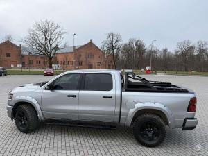 Grey Dodge RAM 2025 in Plunge, with an engine capacity of 3.00 L and mileage of 19 thousand km for 52030 €, photo 10 on AUTOMOTO.COM.LV