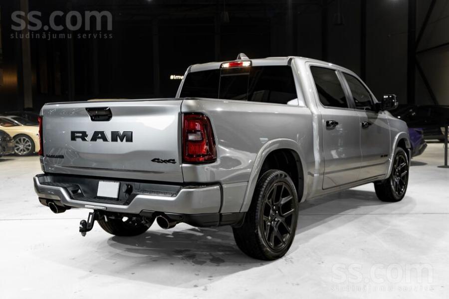 Grey Dodge RAM 2025 in Riga, with an engine capacity of 3.00 L and mileage of 15 thousand km for 55000 €, photo 5 on AUTOMOTO.COM.LV
