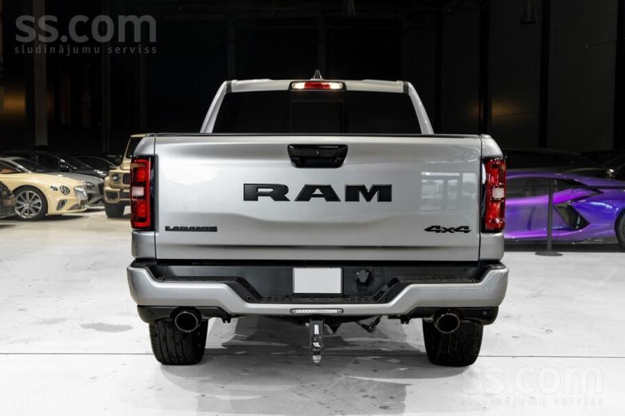 Grey Dodge RAM 2025 in Riga, with an engine capacity of 3.00 L and mileage of 15 thousand km for 55000 €, photo 6 on AUTOMOTO.COM.LV