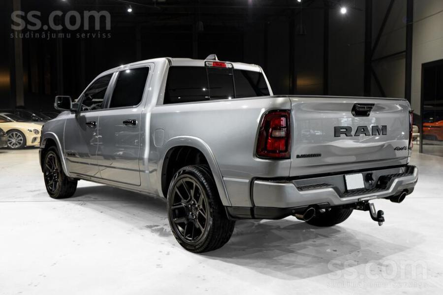 Grey Dodge RAM 2025 in Riga, with an engine capacity of 3.00 L and mileage of 15 thousand km for 55000 €, photo 8 on AUTOMOTO.COM.LV