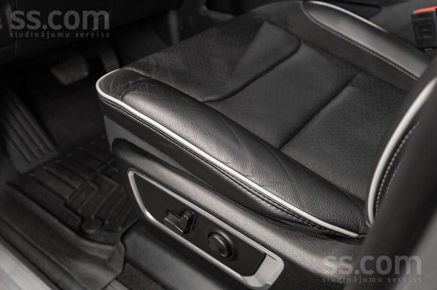 Grey Dodge RAM 2025 in Riga, with an engine capacity of 3.00 L and mileage of 15 thousand km for 55000 €, photo 21 on AUTOMOTO.COM.LV
