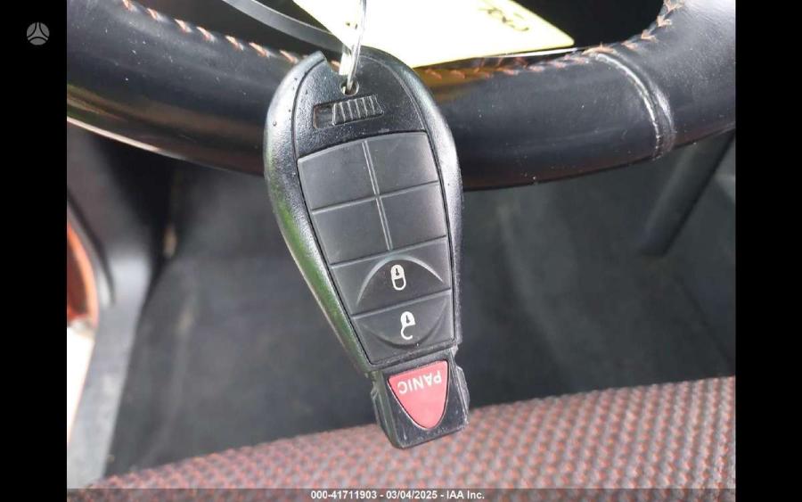 Orange Dodge RAM 2015 in Siauliai, with an engine capacity of 5.65 L and mileage of 232 thousand km for 10000 €, photo 23 on AUTOMOTO.COM.LV