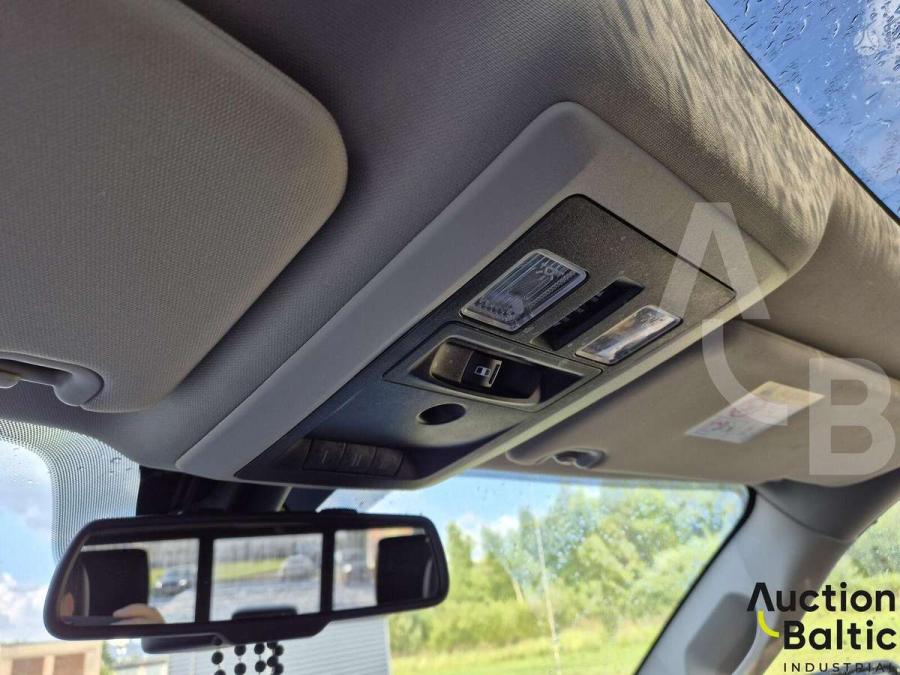 Dodge RAM 2013 in Rokiskis, with an engine capacity of 5.65 L and mileage of 389 thousand km for 11200 €, photo 10 on AUTOMOTO.COM.LV