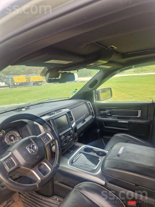 Dodge RAM 2016 in Riga, with an engine capacity of 3.00 L and mileage of 197 thousand km for 27000 €, photo 8 on AUTOMOTO.COM.LV