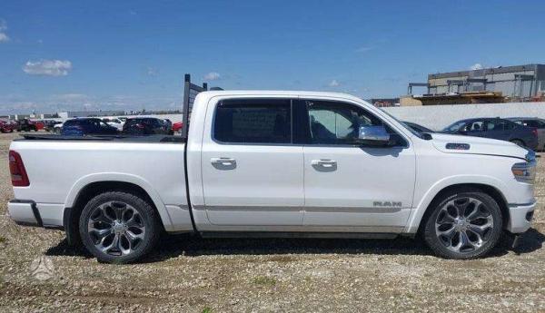 Dodge RAM 2022 in Kaunas, with an engine capacity of 3.00 L and mileage of 95 thousand km for 39500 €, photo 9 on AUTOMOTO.COM.LV