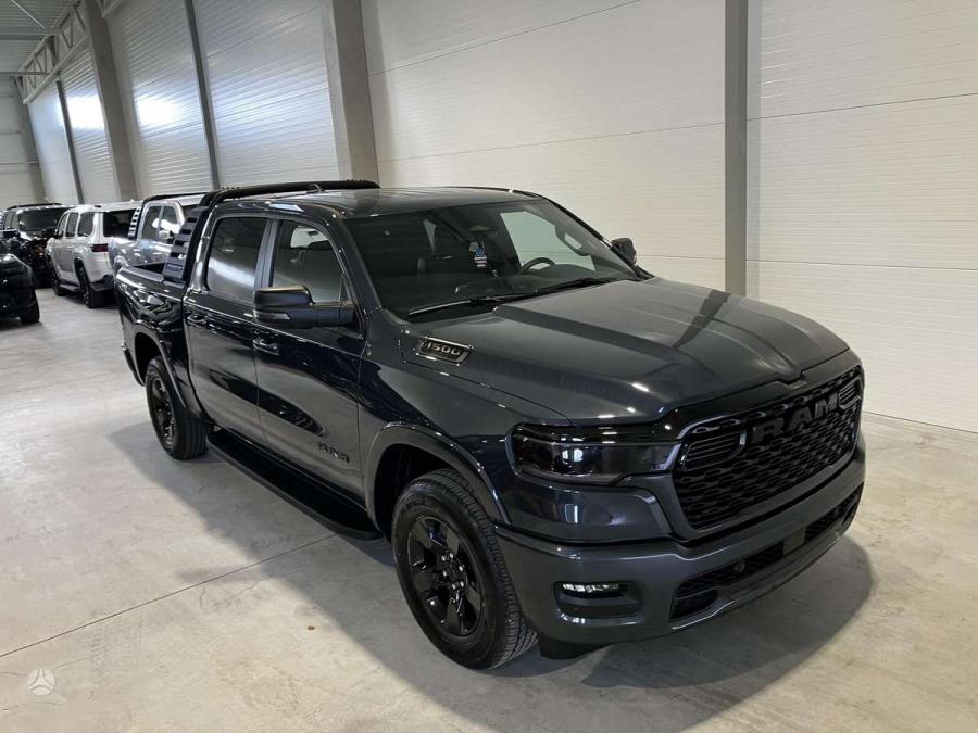 Dodge RAM 2025 Klaipėda, ar dzinēja tilpumu 3.00 L un nobraukumu 17 tūkst. km par 47190 €, foto 3 vietnē AUTOMOTO.COM.LV
