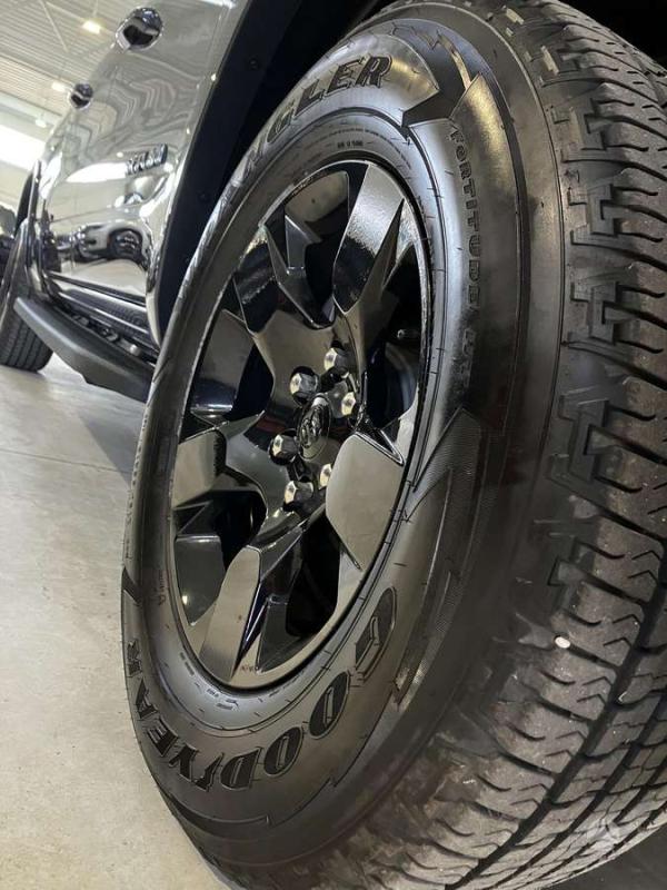 Dodge RAM 2025 Klaipėda vietnē Dodge RAM 2025 Klaipėda, ar dzinēja tilpumu 3.00 L un nobraukumu 17 tūkst. km par 47190 €, foto 11 vietnē AUTOMOTO.COM.LV