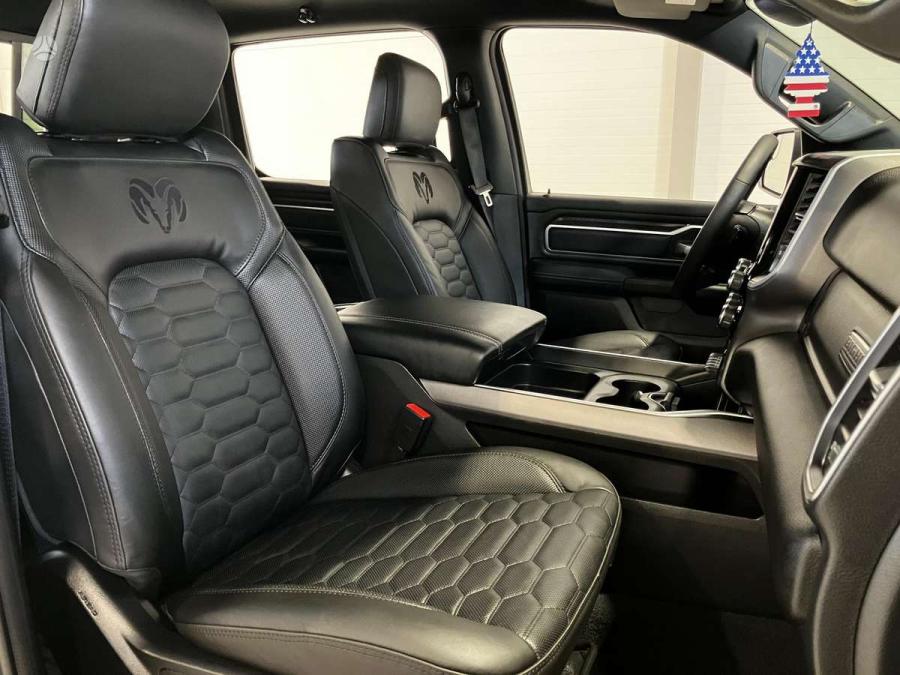 Dodge RAM 2025 Klaipėda, ar dzinēja tilpumu 3.00 L un nobraukumu 17 tūkst. km par 47190 €, foto 13 vietnē AUTOMOTO.COM.LV