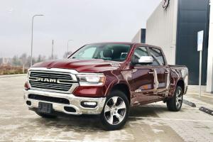 Sarkans Dodge RAM 2019 Viļņa, ar dzinēja tilpumu 5.70 L un nobraukumu 89 tūkst. km par 35999 €, foto  vietnē AUTOMOTO.COM.LV