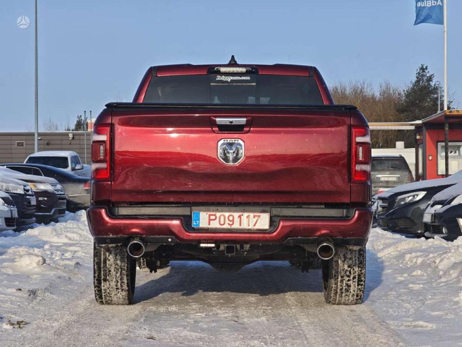 Sarkans Dodge RAM 2022 Viļņa, ar dzinēja tilpumu 5.70 L un nobraukumu 45 tūkst. km par 53000 €, foto 7 vietnē AUTOMOTO.COM.LV