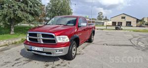 Sarkans Dodge RAM 2009 Bauska, ar dzinēja tilpumu 5.70 L un nobraukumu 383 tūkst. km par 11900 €, foto  vietnē AUTOMOTO.COM.LV