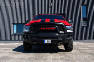 Red Dodge RAM 2015 in Riga, with an engine capacity of 5.70 L and mileage of 160 thousand km for 29900 €, photo 5 on AUTOMOTO.COM.LV
