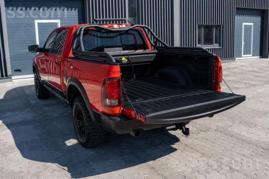 Red Dodge RAM 2015 in Riga, with an engine capacity of 5.70 L and mileage of 160 thousand km for 29900 €, photo 10 on AUTOMOTO.COM.LV