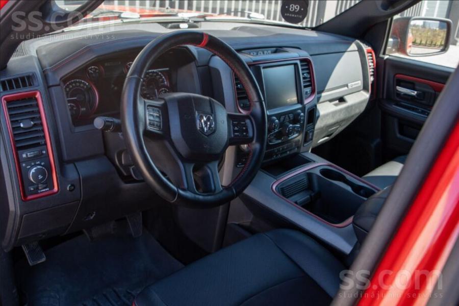 Red Dodge RAM 2015 in Riga, with an engine capacity of 5.70 L and mileage of 160 thousand km for 29900 €, photo 12 on AUTOMOTO.COM.LV