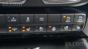 Red Dodge RAM 2015 in Riga, with an engine capacity of 5.70 L and mileage of 238 thousand km for 25990 €, photo 17 on AUTOMOTO.COM.LV