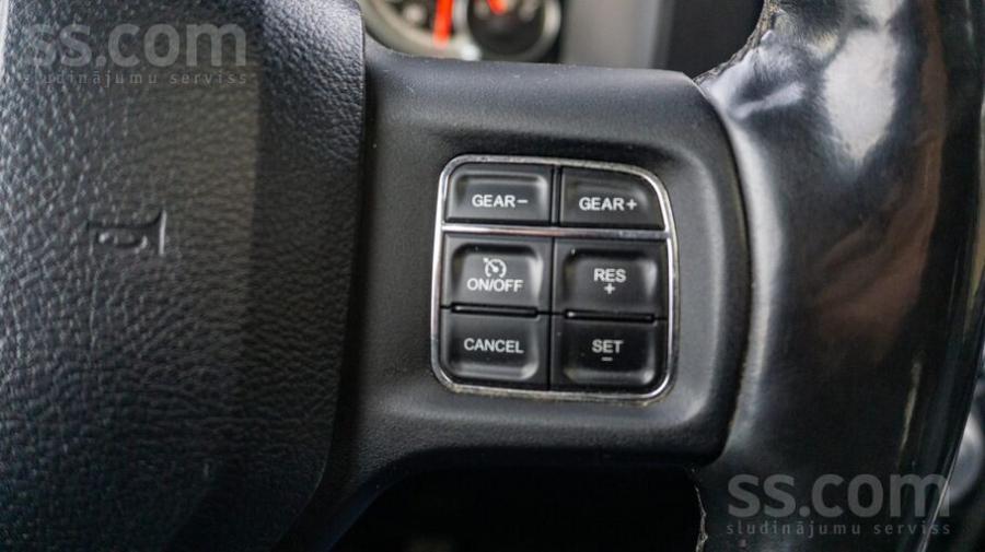 Red Dodge RAM 2015 in Riga, with an engine capacity of 5.70 L and mileage of 238 thousand km for 25990 €, photo 21 on AUTOMOTO.COM.LV