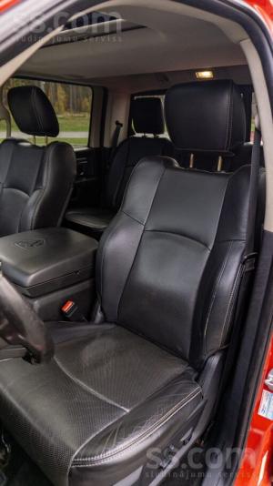 Red Dodge RAM 2015 in Riga, with an engine capacity of 5.70 L and mileage of 238 thousand km for 25990 €, photo 30 on AUTOMOTO.COM.LV