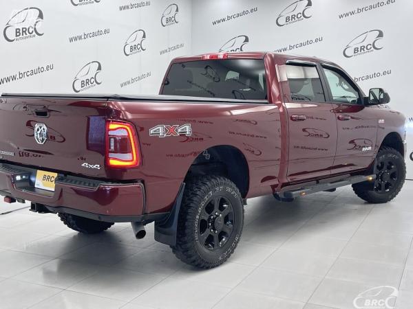 Sarkans Dodge RAM 2019 Avižieniai, ar dzinēja tilpumu 6.40 L un nobraukumu 86 tūkst. km par 41900 €, foto 2 vietnē AUTOMOTO.COM.LV