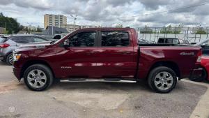 Sarkans Dodge RAM 2019 Ukmergė, ar dzinēja tilpumu 5.65 L un nobraukumu 54 tūkst. km par 19999 €, foto 4 vietnē AUTOMOTO.COM.LV