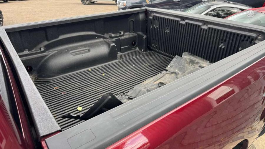 Sarkans Dodge RAM 2019 Ukmergė, ar dzinēja tilpumu 5.65 L un nobraukumu 54 tūkst. km par 19999 €, foto 11 vietnē AUTOMOTO.COM.LV