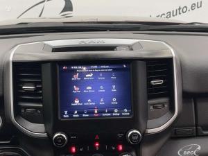 Sarkans Dodge RAM 2019 Viļņa, ar dzinēja tilpumu 6.42 L un nobraukumu 86 tūkst. km par 33900 €, foto 20 vietnē AUTOMOTO.COM.LV