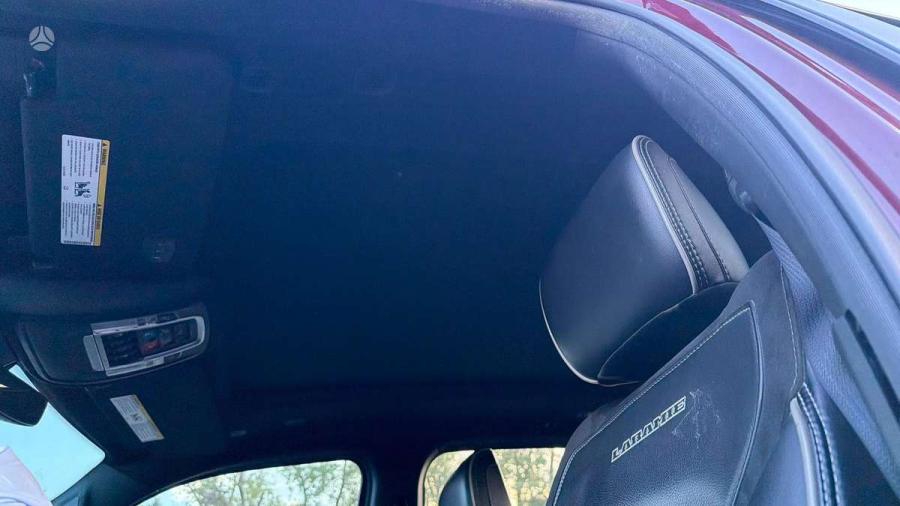 Red Dodge RAM 2019 in Ukmerge, with an engine capacity of 5.65 L and mileage of 138 thousand km for 15999 €, photo 16 on AUTOMOTO.COM.LV