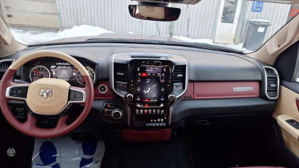Sarkans Dodge RAM 2020 Viļņa, ar dzinēja tilpumu 5.70 L un nobraukumu 6 tūkst. km par 37900 €, foto 11 vietnē AUTOMOTO.COM.LV