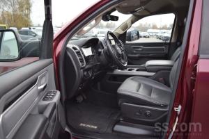 Red Dodge RAM 2020 in Riga, with an engine capacity of 3.00 L and mileage of 156 thousand km for 31900 €, photo 4 on AUTOMOTO.COM.LV