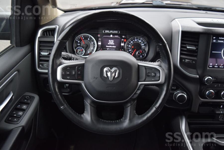 Red Dodge RAM 2020 in Riga, with an engine capacity of 3.00 L and mileage of 156 thousand km for 31900 €, photo 12 on AUTOMOTO.COM.LV