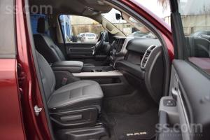 Red Dodge RAM 2020 in Riga, with an engine capacity of 3.00 L and mileage of 156 thousand km for 31900 €, photo 14 on AUTOMOTO.COM.LV
