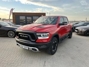 Red Dodge RAM 2020 in Kaunas, with an engine capacity of 5.70 L and mileage of 128 thousand km for 38000 €, photo  on AUTOMOTO.COM.LV