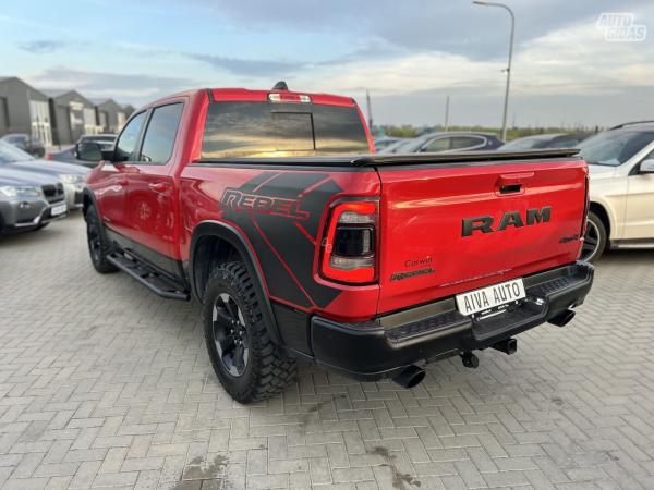 Dodge RAM 2020 in Kaunas on AUTOMOTO.COM.LV Red Dodge RAM 2020 in Kaunas, with an engine capacity of 5.70 L and mileage of 128 thousand km for 38000 β¬, photo 5 on AUTOMOTO.COM.LV
