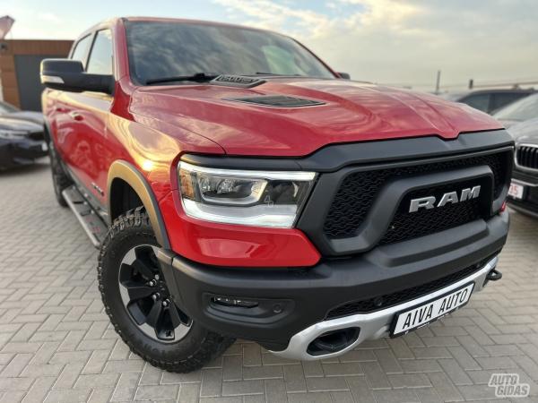 Dodge RAM 2020 in Kaunas on AUTOMOTO.COM.LV Red Dodge RAM 2020 in Kaunas, with an engine capacity of 5.70 L and mileage of 128 thousand km for 38000 β¬, photo 11 on AUTOMOTO.COM.LV