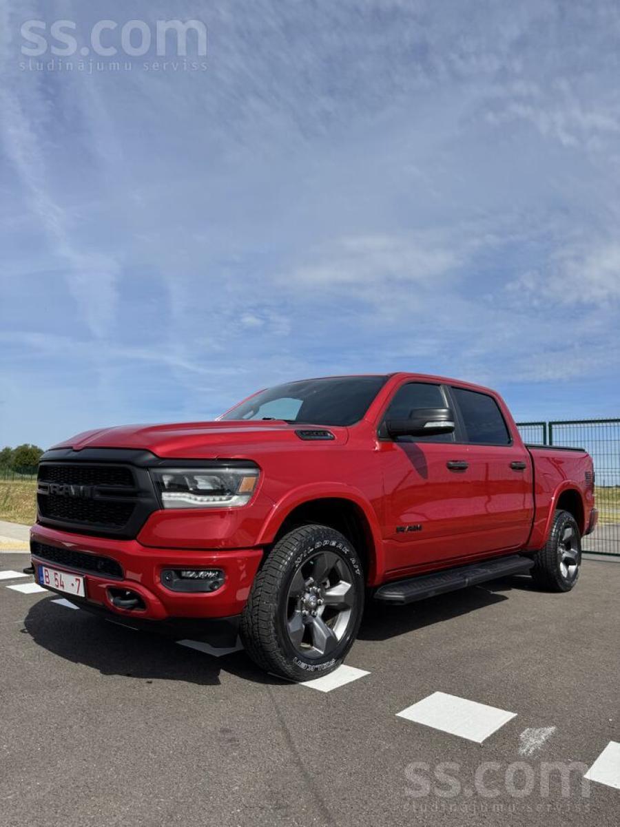 Sarkans Dodge RAM 2022 Liepāja, ar dzinēja tilpumu 5.70 L un nobraukumu 41 tūkst. km par 38000 €, foto 9 vietnē AUTOMOTO.COM.LV
