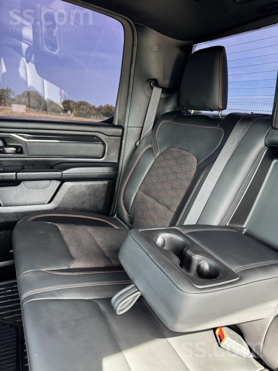 Sarkans Dodge RAM 2022 Liepāja, ar dzinēja tilpumu 5.70 L un nobraukumu 41 tūkst. km par 38000 €, foto 19 vietnē AUTOMOTO.COM.LV