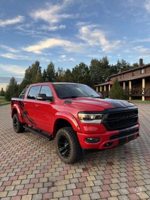 Sarkans Dodge RAM 2022 Plungė, ar dzinēja tilpumu 5.70 L un nobraukumu 73 tūkst. km par 41140 €, foto 12 vietnē AUTOMOTO.COM.LV