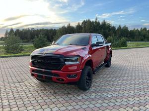 Sarkans Dodge RAM 2022 Plungė, ar dzinēja tilpumu 5.70 L un nobraukumu 73 tūkst. km par 41140 €, foto 13 vietnē AUTOMOTO.COM.LV