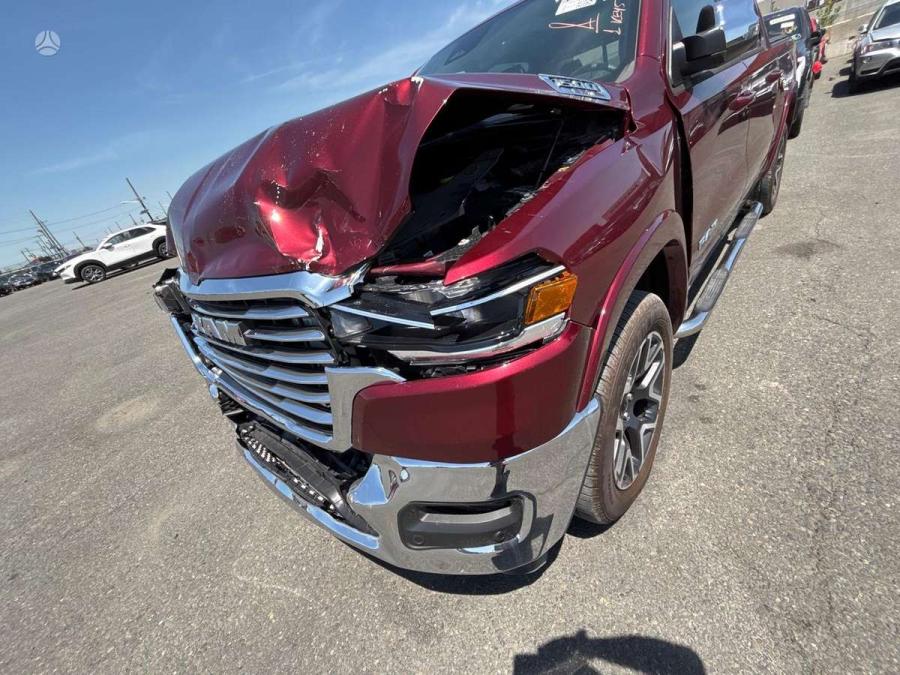 Sarkans Dodge RAM 2025 Ukmergė, ar dzinēja tilpumu 3.00 L un nobraukumu 17 tūkst. km par 29999 €, foto 13 vietnē AUTOMOTO.COM.LV