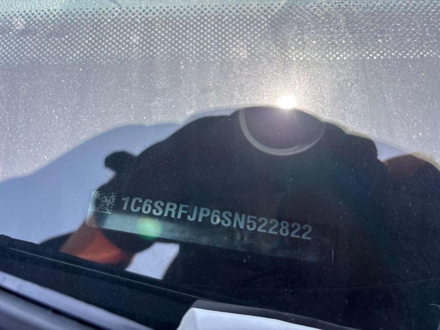 Sarkans Dodge RAM 2025 Ukmergė, ar dzinēja tilpumu 3.00 L un nobraukumu 17 tūkst. km par 29999 €, foto 33 vietnē AUTOMOTO.COM.LV