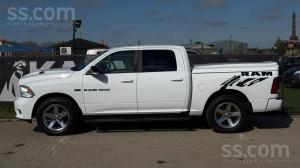 White Dodge RAM 2011 in Liepaja, with an engine capacity of 5.70 L and mileage of 285 thousand km for 17500 €, photo 3 on AUTOMOTO.COM.LV