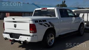 White Dodge RAM 2011 in Liepaja, with an engine capacity of 5.70 L and mileage of 285 thousand km for 17500 €, photo 6 on AUTOMOTO.COM.LV