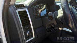White Dodge RAM 2011 in Liepaja, with an engine capacity of 5.70 L and mileage of 285 thousand km for 17500 €, photo 15 on AUTOMOTO.COM.LV