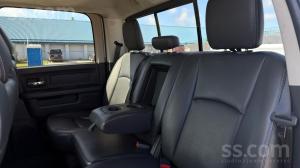 White Dodge RAM 2011 in Liepaja, with an engine capacity of 5.70 L and mileage of 285 thousand km for 17500 €, photo 25 on AUTOMOTO.COM.LV