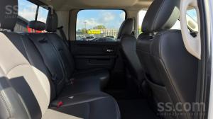 White Dodge RAM 2011 in Liepaja, with an engine capacity of 5.70 L and mileage of 285 thousand km for 17500 €, photo 26 on AUTOMOTO.COM.LV