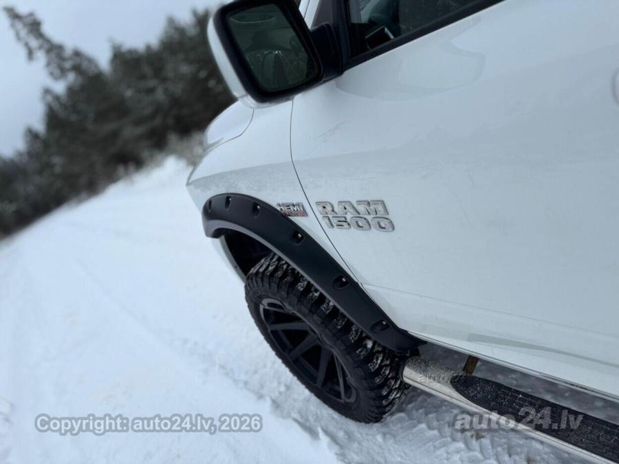 Balts Dodge RAM 2016 Tallina, ar dzinēja tilpumu 5.70 L un nobraukumu 202 tūkst. km par 23000 €, foto 11 vietnē AUTOMOTO.COM.LV