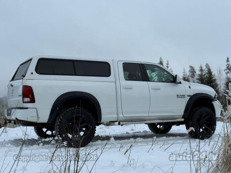 Balts Dodge RAM 2016 Tallina, ar dzinēja tilpumu 5.70 L un nobraukumu 202 tūkst. km par 23000 €, foto 12 vietnē AUTOMOTO.COM.LV