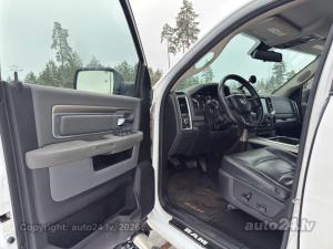 Balts Dodge RAM 2016 Tallina, ar dzinēja tilpumu 5.70 L un nobraukumu 202 tūkst. km par 23000 €, foto 17 vietnē AUTOMOTO.COM.LV