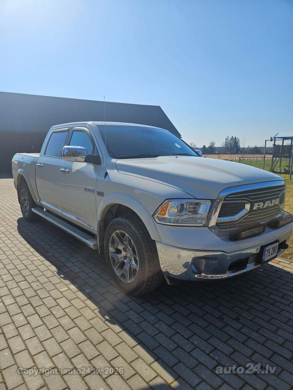 White Dodge RAM 2017 in Tallinn, with an engine capacity of 5.70 L and mileage of 168 thousand km for 36000 €, photo 1 on AUTOMOTO.COM.LV