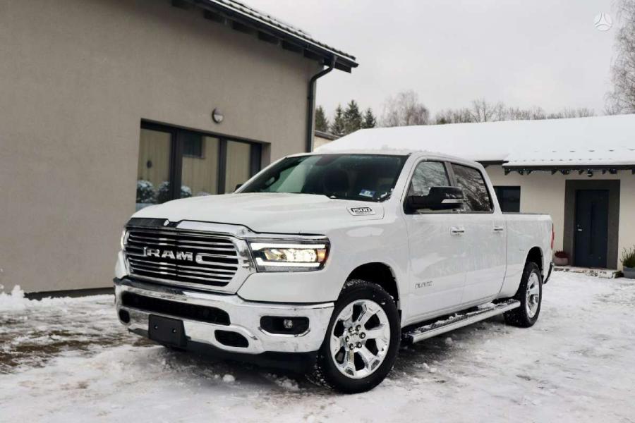 Balts Dodge RAM 2019 Viļņa, ar dzinēja tilpumu 5.70 L un nobraukumu 87 tūkst. km par 34500 €, foto 1 vietnē AUTOMOTO.COM.LV