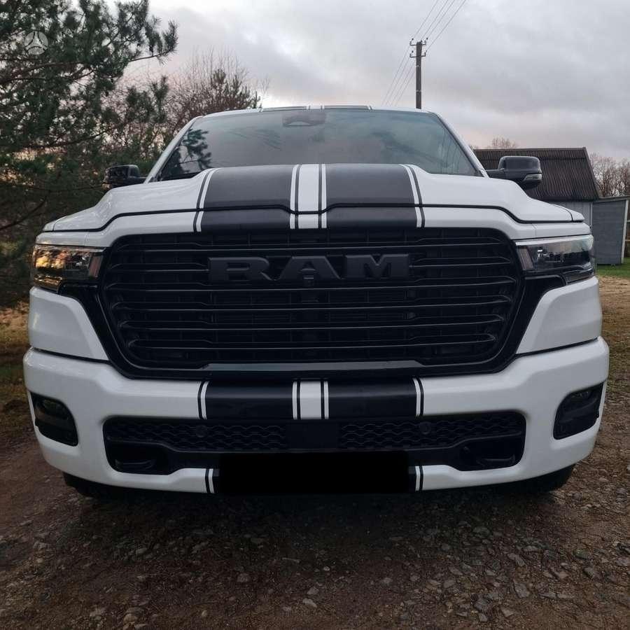 Balts Dodge RAM 2025 Plungė, ar dzinēja tilpumu 3.00 L un nobraukumu 22 tūkst. km par 59000 €, foto 3 vietnē AUTOMOTO.COM.LV
